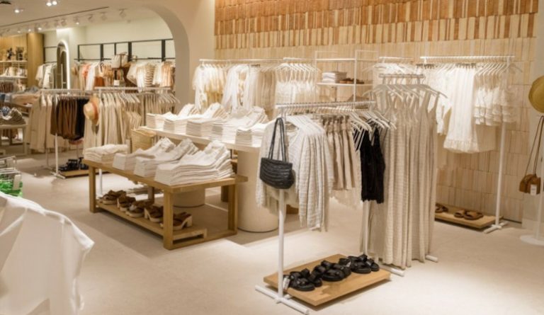 L’enseigne Mango intensifie son développement en France